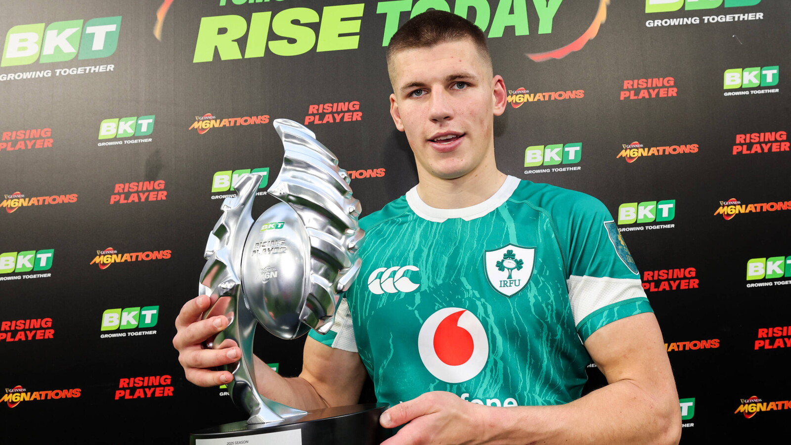 Prendergast Wins Inaugural BKT Rising Player Award | Irish Rugby
